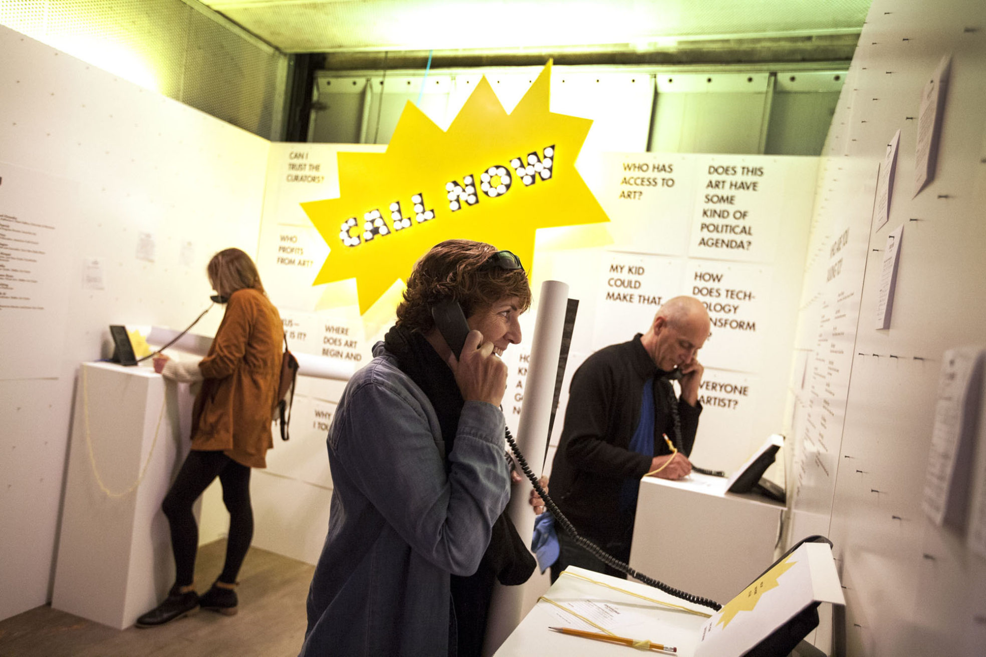 Hotline | Daily tous les jours
